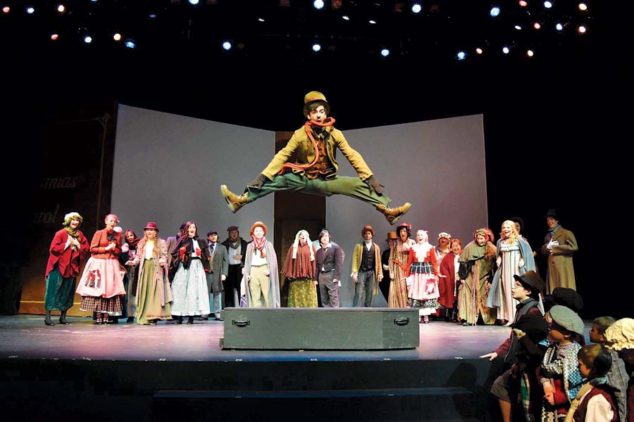‘Scrooge’ returns to Forest Roberts Theatre | News, Sports, Jobs - The ...